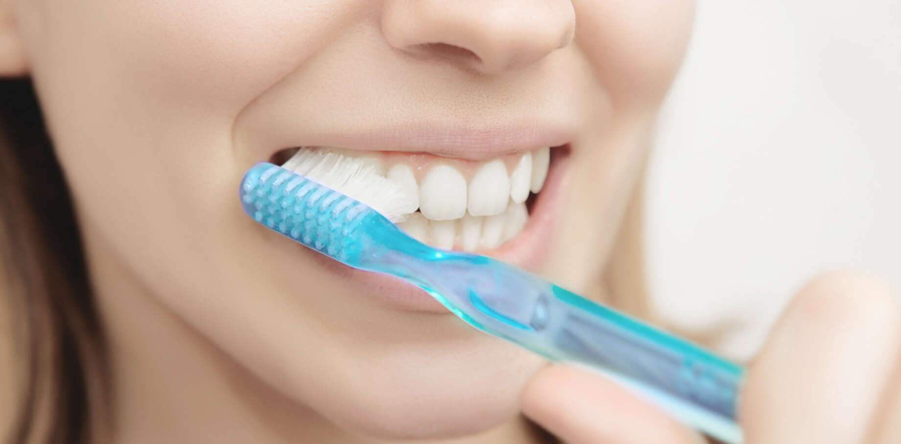 Zahnstein entfernen | Denta Expert CH